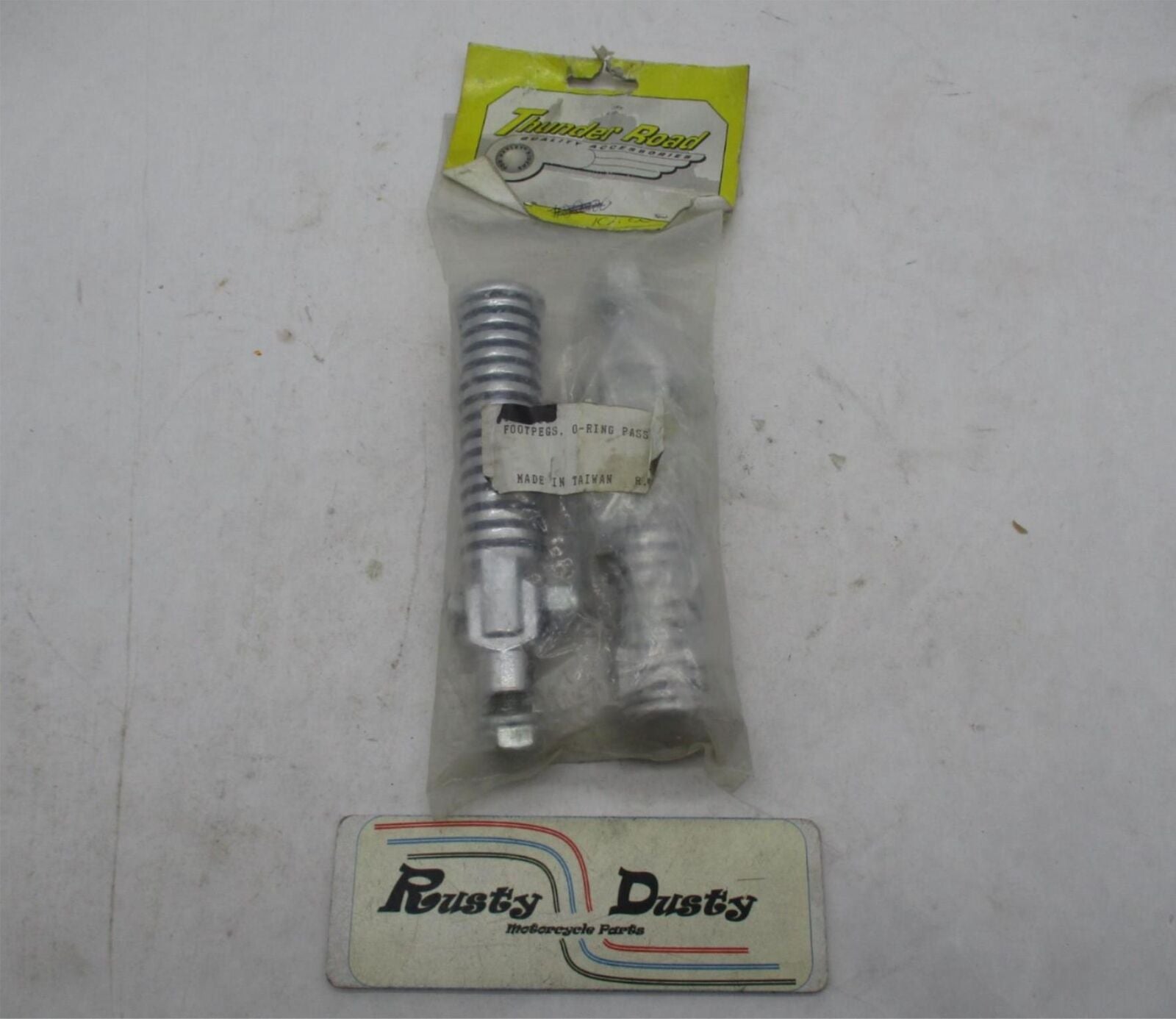 Harley Davidson Thunder Road NOS O-Ring Passenger Foot Pegs with Pivot ...